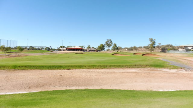 Alice Springs Golf Club 18th Fairway - Aussie Golf Quest