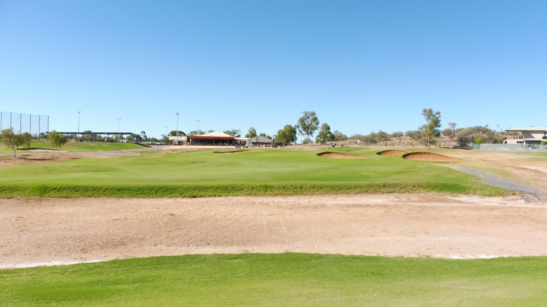 Alice Springs Golf Club 18th Fairway - Aussie Golf Quest