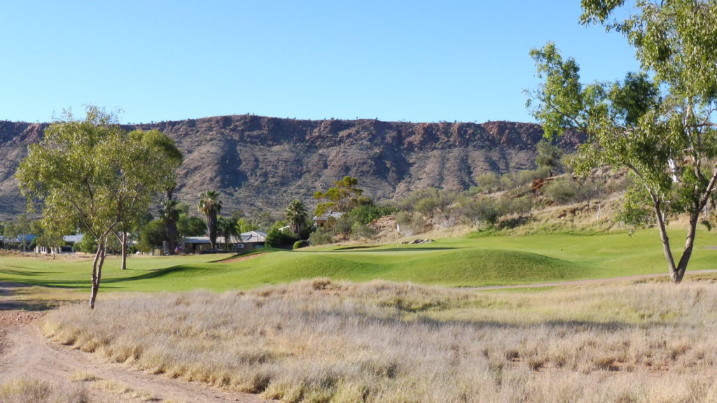 Alice Springs Golf Club 7th Green - Aussie Golf Quest