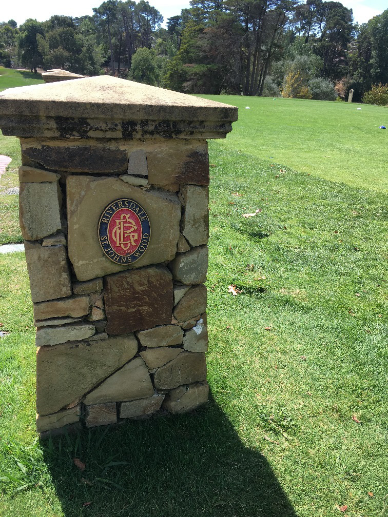 Riversdale Golf Club Pylon - Aussie Golf Quest
